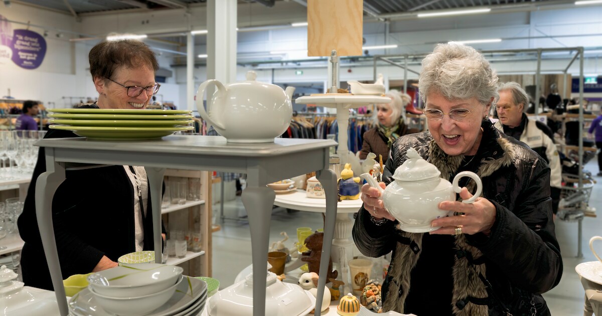 Waarom die gratis gekregen afdankertjes zo 'duur' worden verkocht bij ...