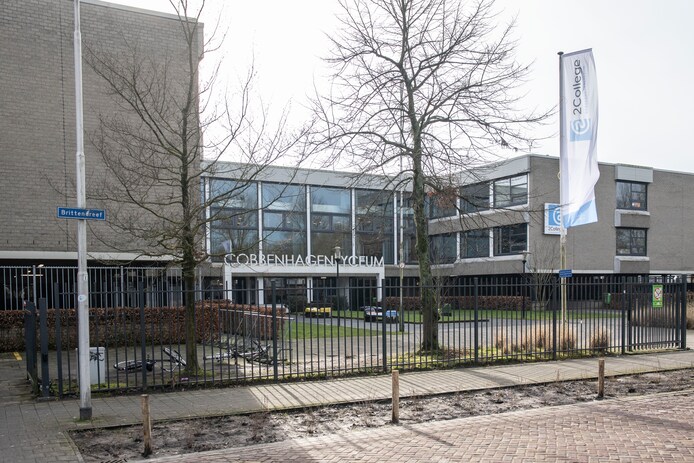 Tilburgse middelbare school staat gebedsrituelen niet toe: ‘Wij zijn ...