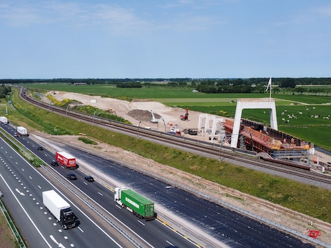 A15 dit weekend dicht tussen Deil en Geldermalsen: snelweg wordt 600 ...