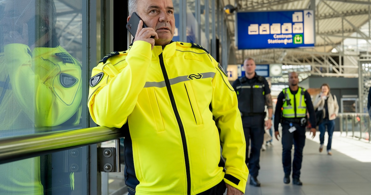 Theo en zijn team zorgen voor veiligheid op het station in Den Bosch ...