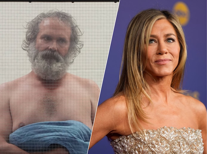 Stalker van Jennifer Aniston verschijnt zonder T-shirt en met deken in ...