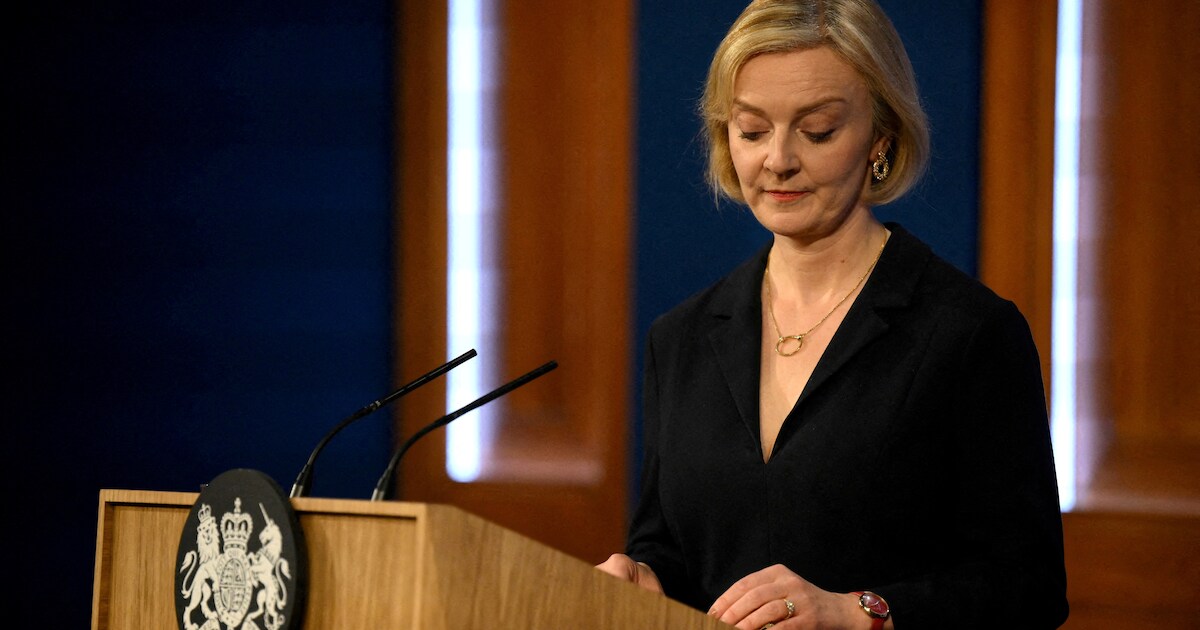 Britse premier Truss biedt excuses aan, maar blijft wel op haar plek ...