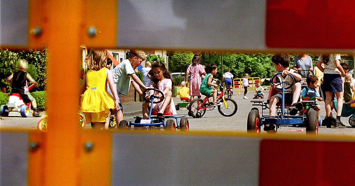 Bedenker speelstraat overleden: Marcel Roomans wilde kinderen vrijheid ...