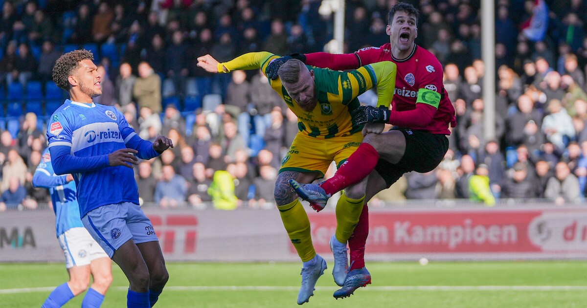Plots heeft FC Den Bosch een spitsenprobleem en is ook doelman Wouter van der Steen geblesseerd ...