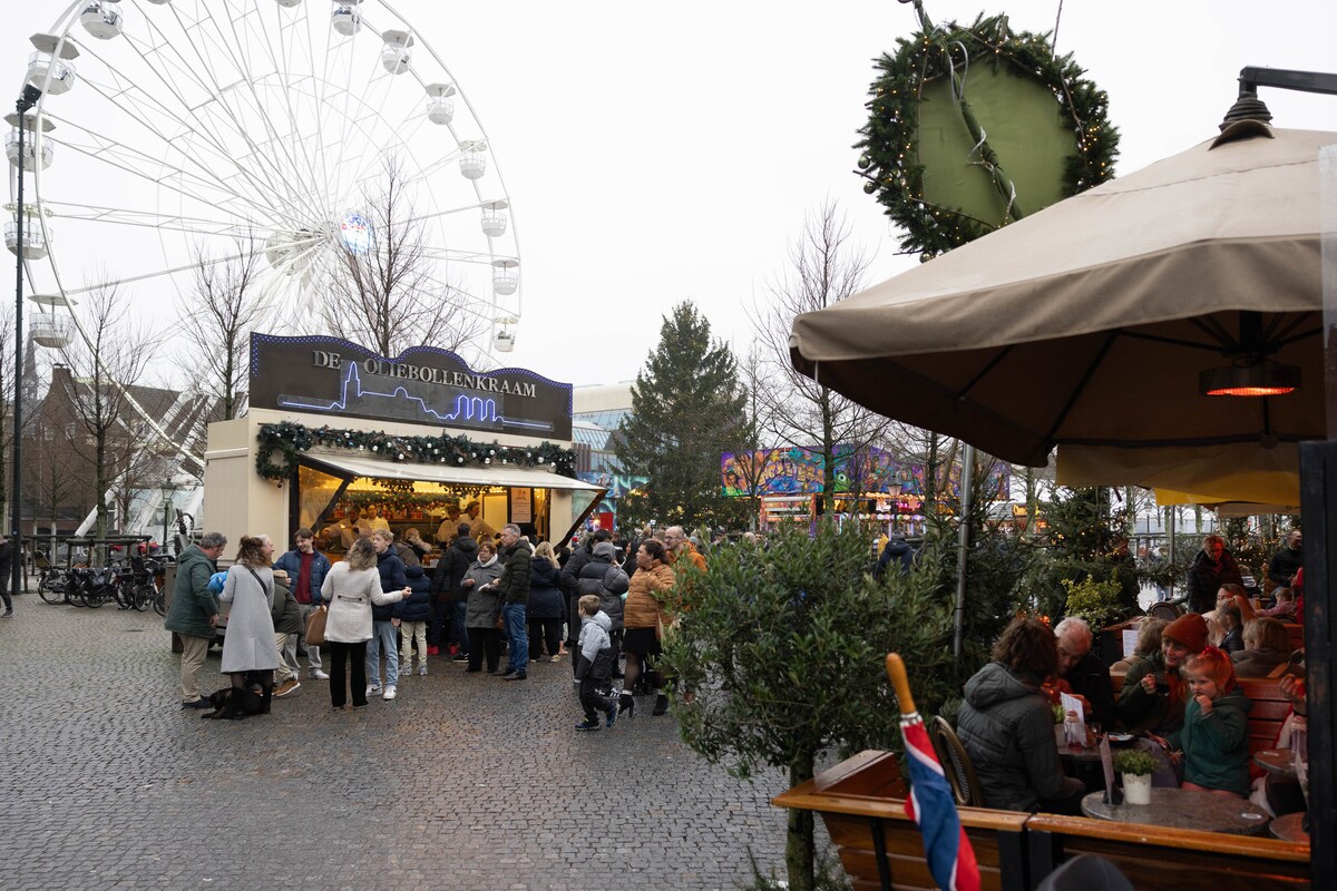 Hoe Kerstmis veranderde in ‘kerst’: lezers over kermis op de Parade en ...