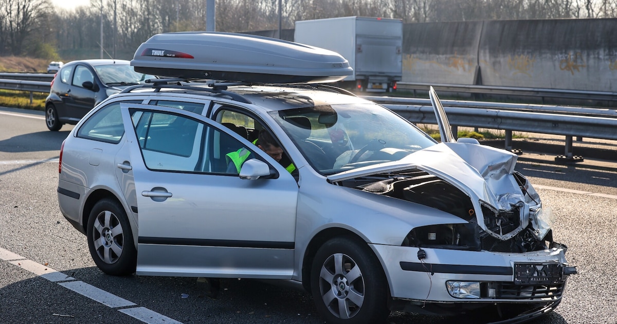 Aanrijding op A59 richting Den Bosch zorgt voor forse vertraging - Oozo.nl