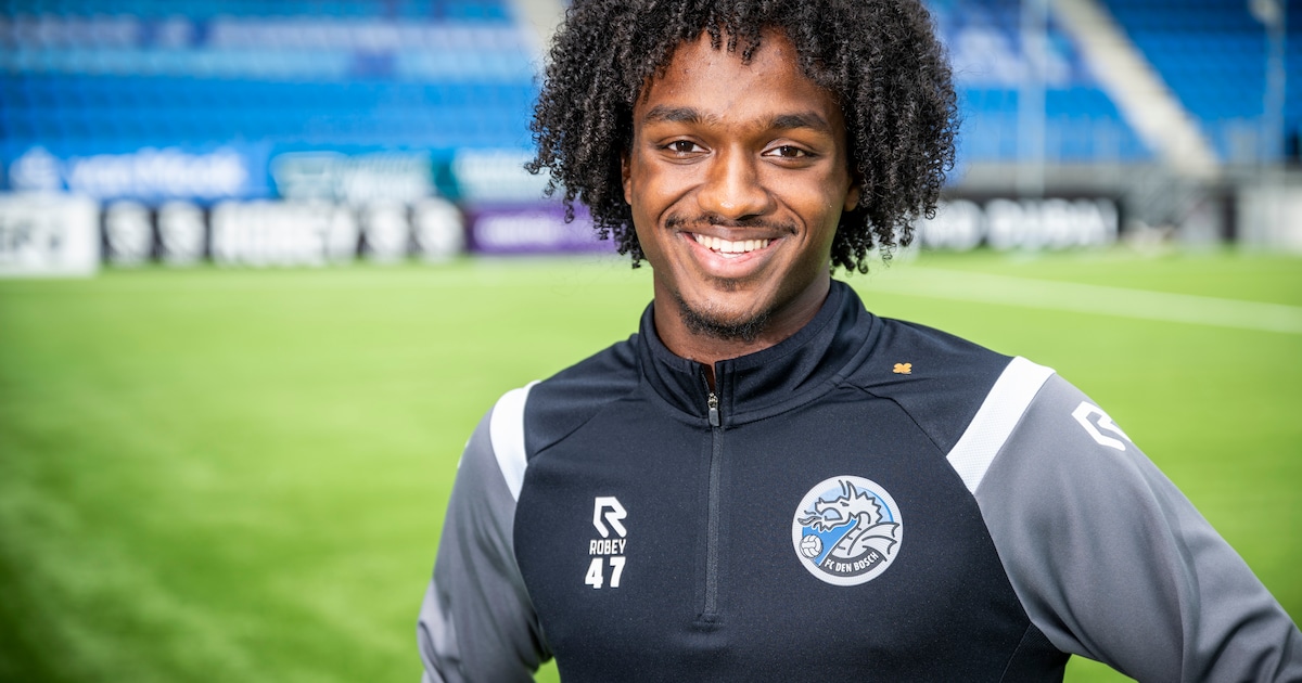 Door oorlog verscheurd land speelt 'gewoon' interlands: 'Iedereen heeft familie die is gevlucht ...