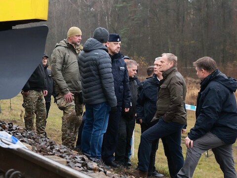 Explosie verwoest deel van Poolse spoorlijn, premier spreekt van ...