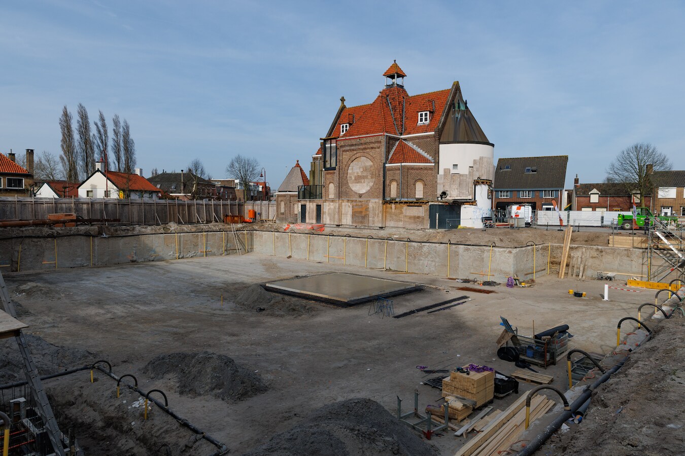 Het ‘hart van Made’ transformeert: plek voor wonen, cultuur én bidden ...