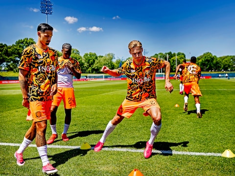 ‘Voetbal, voetbal en nog eens voetbal, zijn de andere sporten soms dood ...