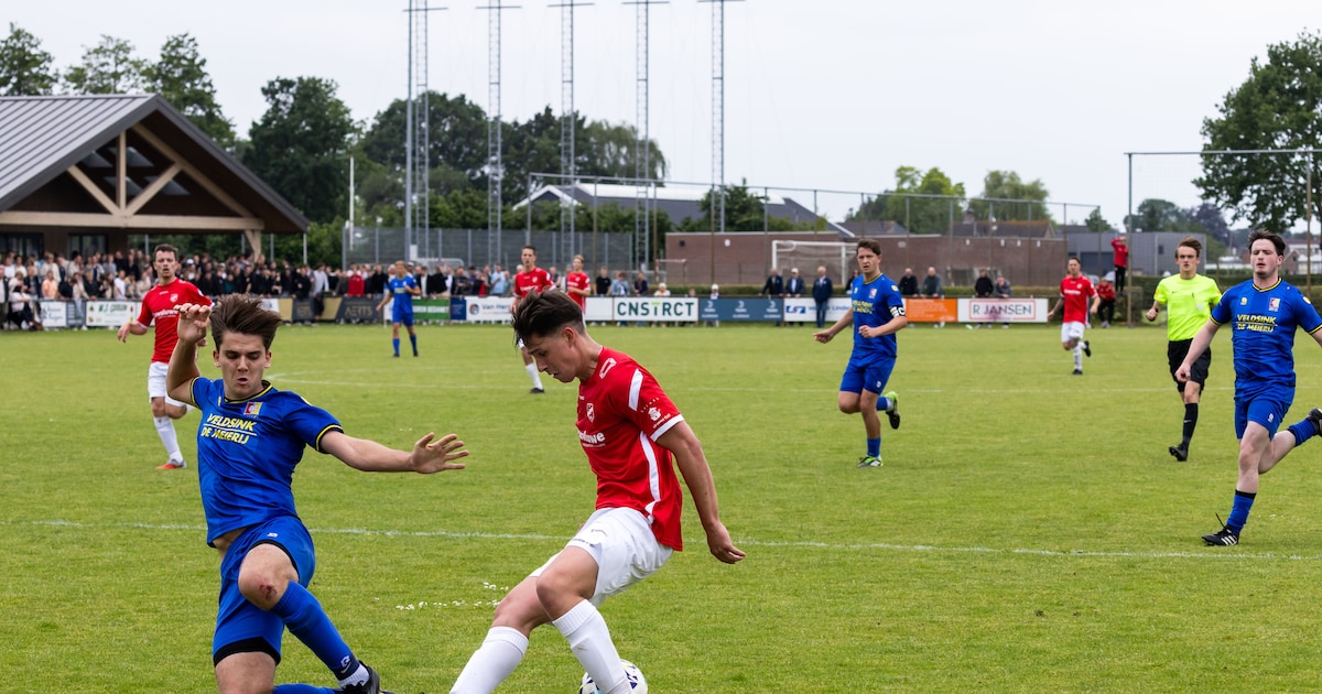 Oppermachtig DVG geeft voetballes aan onmachtig VCW: ‘We blijven lekker ...