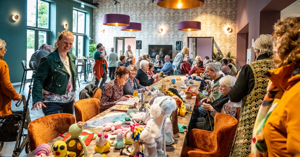 Dorpshuis ’t Slotje heropend: Herpen laat kloppend hart bruisen | Oss ...
