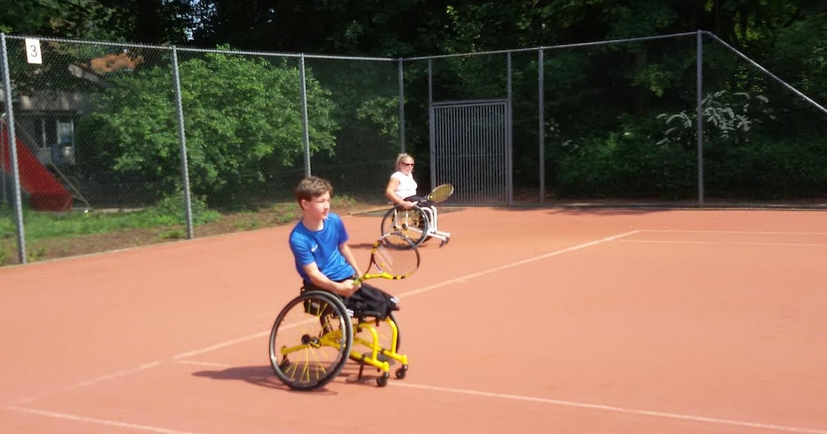 Rolstoeltennis bij Thadia Sint-Michielsgestel onder tropische ...