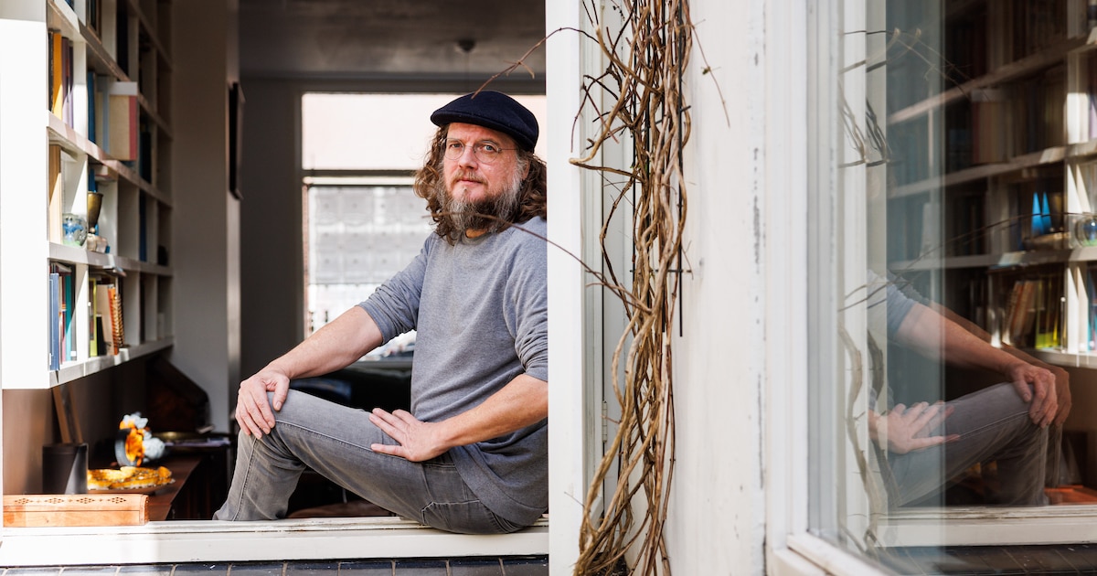 Dautzenberg laat met zijn sonnet veertien andere kunstenaars spelen in ...