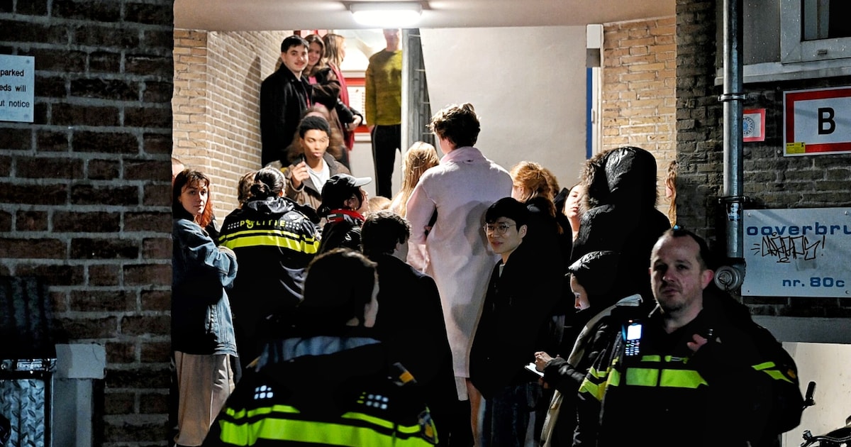 Geschreeuw en gebonk wekken Leonard (26) tijdens brand in Tilburgse ...