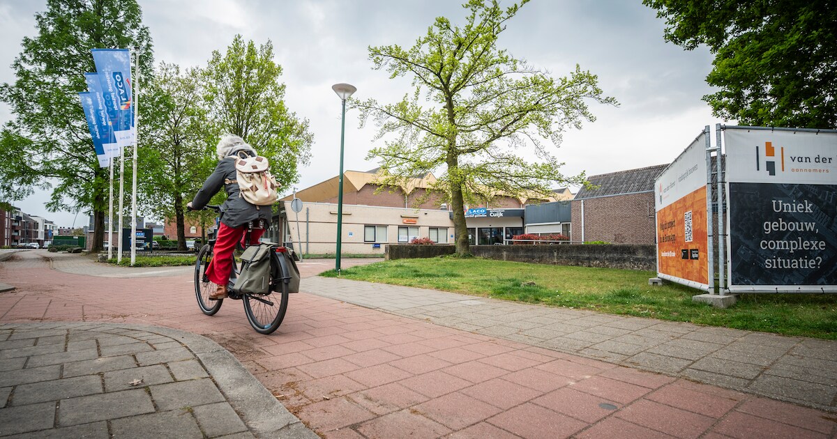 Zwembad Cuijk gaat 5 maanden dicht, wanneer ligt aan de vleermuis ...