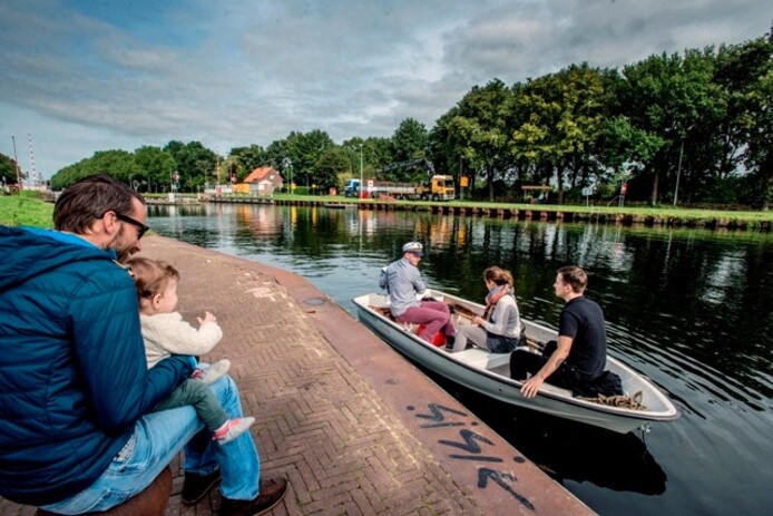 Gijs van café Zomerlust is er klaar mee: wéér is de brug kapot ...