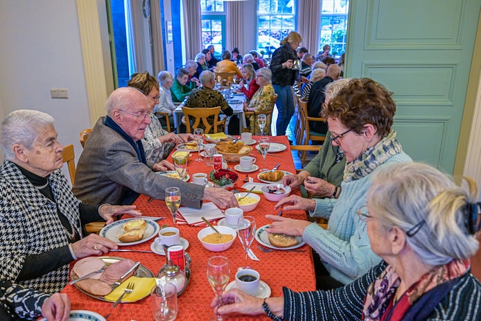 Schuif aan: winterse gezelligheid voor ouderen in Hardinxveld-Giessendam | Altena | bd.nl
