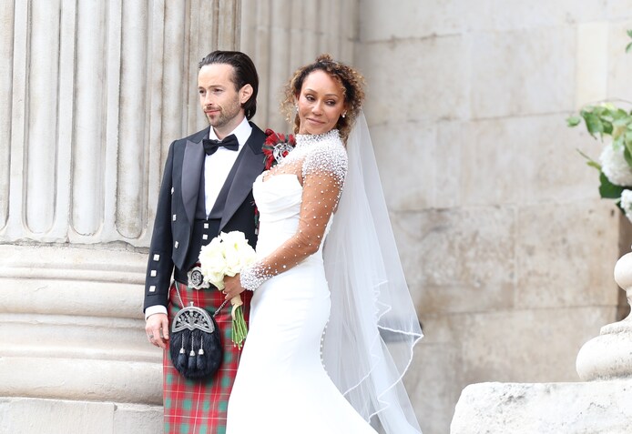 Spice Girls niet compleet op huwelijk van Mel B: ‘Teleurgesteld dat ik er niet bij kon zijn ...