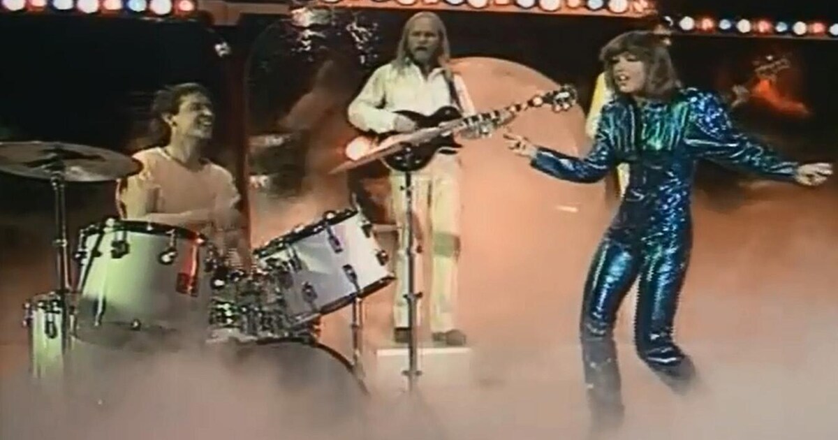 Drummer Earth & Fire overleden | Show | BD.nl