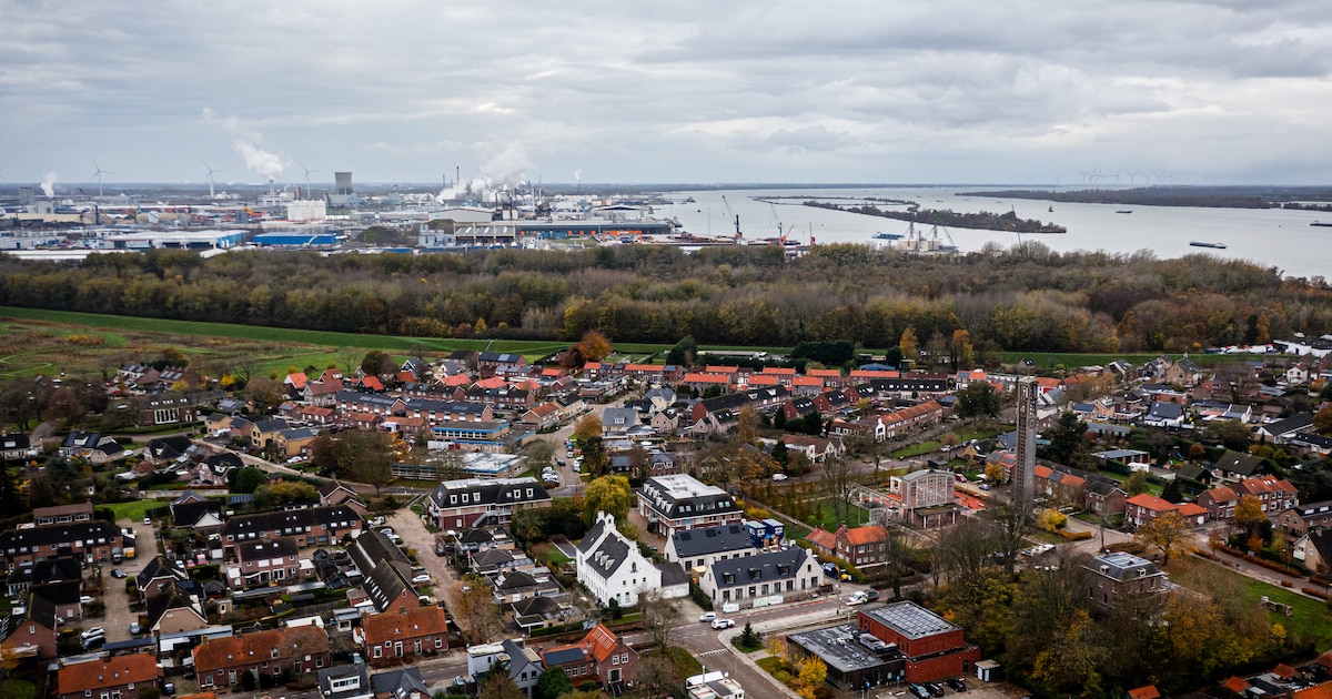 Dorp Moerdijk wordt speelbal politiek: ‘Dat tast gezondheid en sociale ...