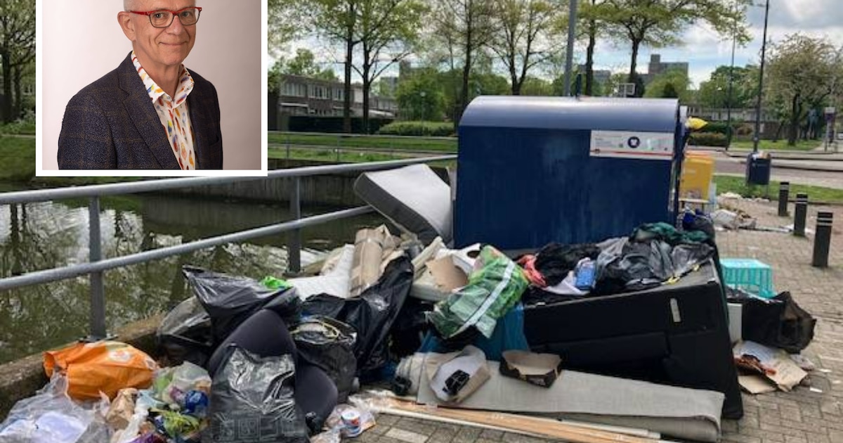 Stapels gedumpte kleren en rommel rondom containers: ‘Zo erg heb ik het ...