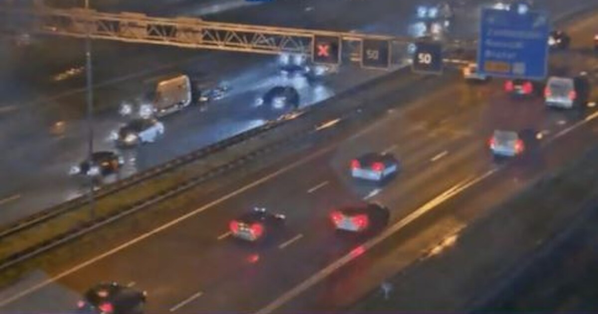 File op A2 na ongeluk met vier auto’s bij Zaltbommel | Regio | BD.nl