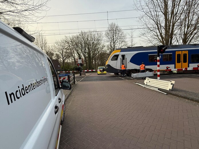 Volle sprinter valt stil in Vught, passagier wordt niet lekker: na uren ...