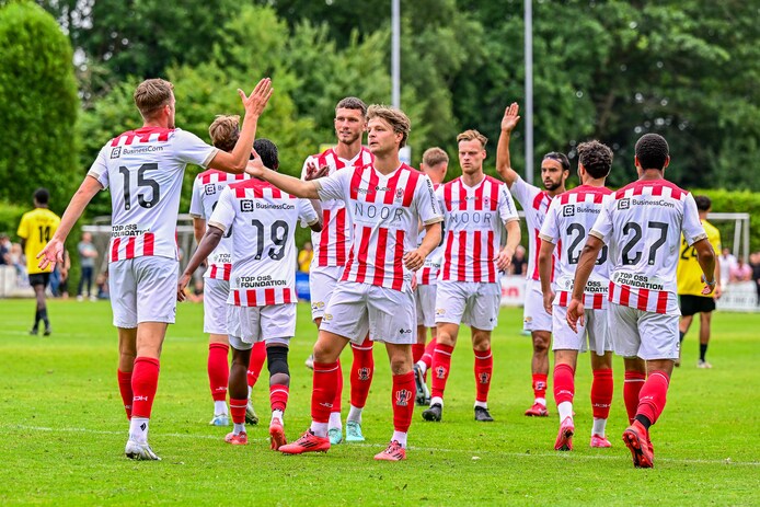 Proefspeler helpt TOP Oss met twee goals aan gelijkspel in eerste ...