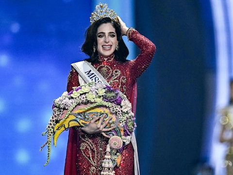 Haar reactie na belediging door directeur ging de wereld over, nu is ...