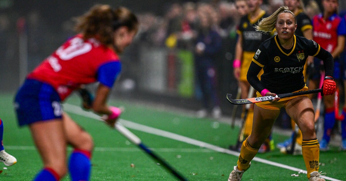 Om een foto durfde ze nooit te vragen, maar nu staat Kim Peters samen ...