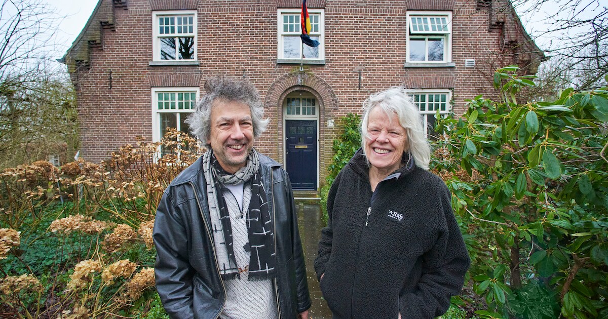 Toen Jos (65) en Angela (72) deze al jaren leegstaan­de woning ...