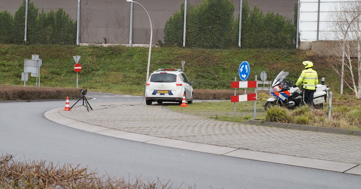 Belastingdienst en politie houden verkeerscontrole in Vlijmen | Heusden | bd.nl