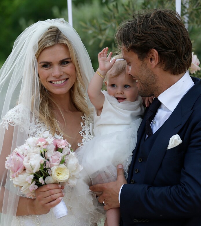 Nicolette van Dam en Bas Smit vieren trouwjubileum met uitbundig feest ...