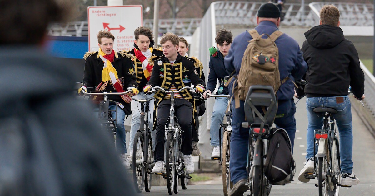11-11 vieren op een schooldag, kan dat in Oeteldonk? Dat hangt ervan af ...