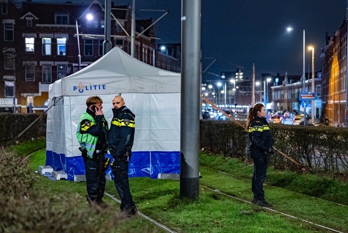 14-jarige jongen overleden na vuurwerkongeluk in Rotterdam | Binnenland | bd.nl