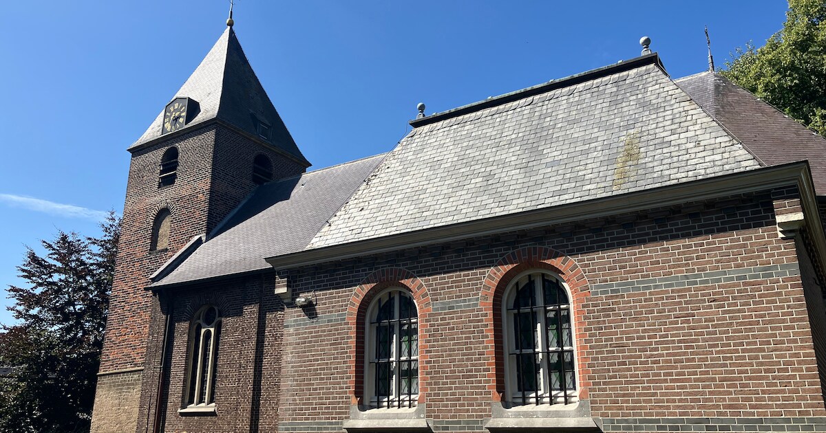 Kerkklok van Neerloon was van slag, maar nu weer op tijd | Oss | bd.nl