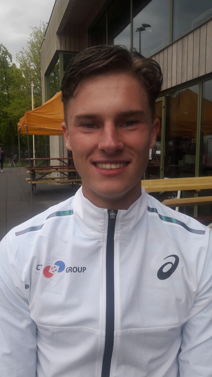 Rick van Riel gaat tot het gaatje en duikt in Vught verder onder de EK ...