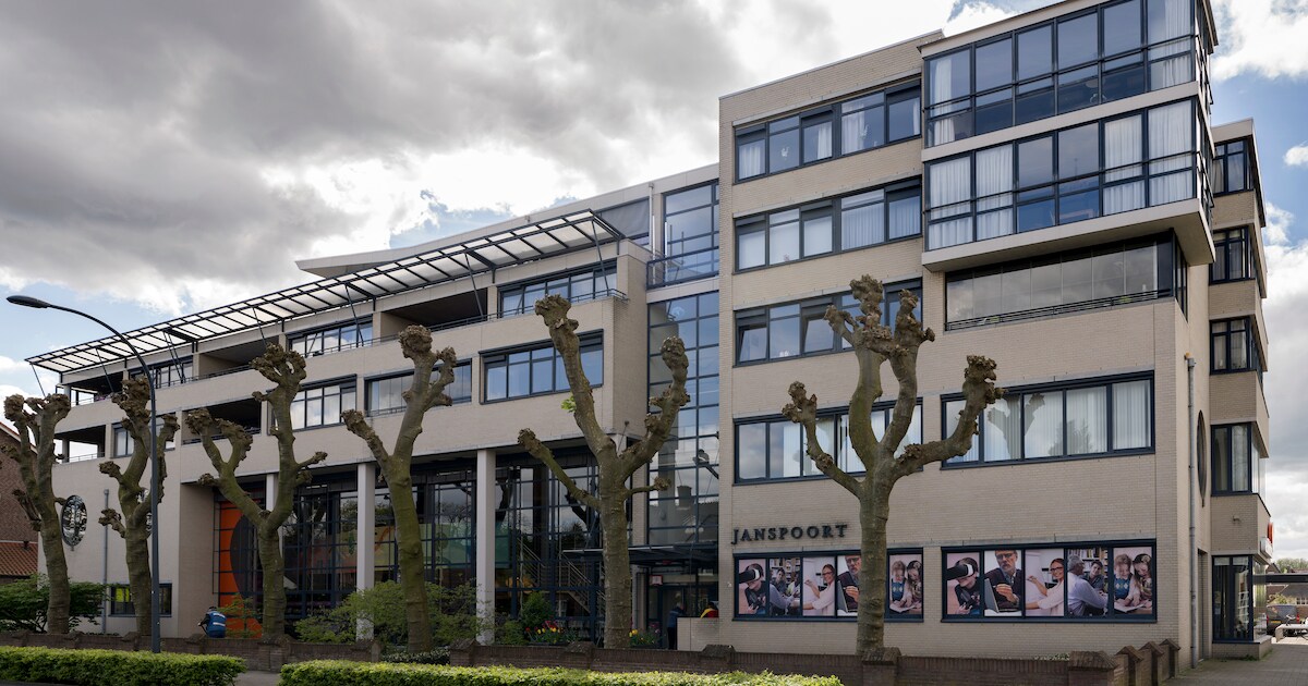 Bewoners Janspoort willen bibliotheek in ‘hun complex’ niet kwijt: ‘Mag zo’n verhuizing wel ...