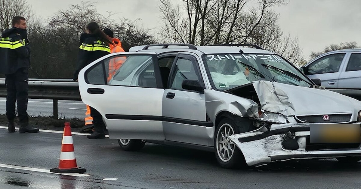 Meerdere ongelukken op A27 zorgen voor veel file bij Sleeuwijk, auto’s ...