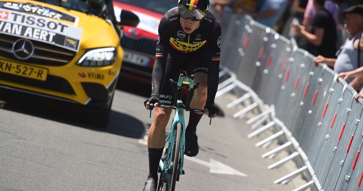 Nieuwe stap in herstel Van Aert: eerste kilometers op de fiets ...