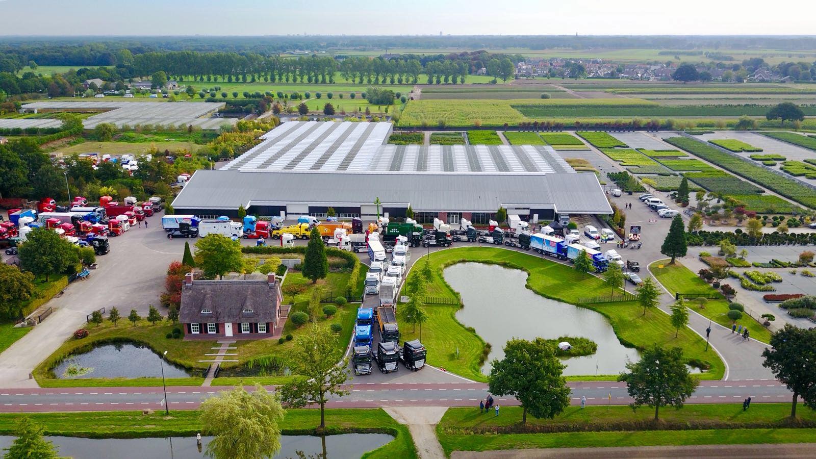 Vuile was van Truc­ker-Truck hangt buiten: oprichters van festijn voor ...