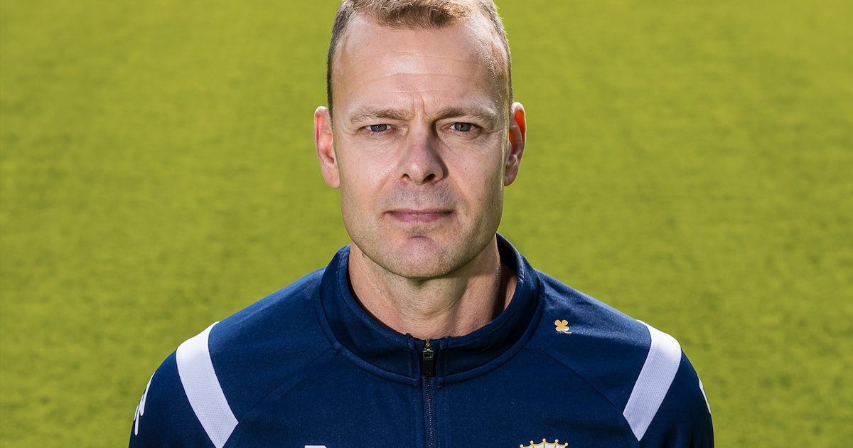 Willem II op zoek naar nieuwe teammanager: ex-verdediger (46) vertrekt ...