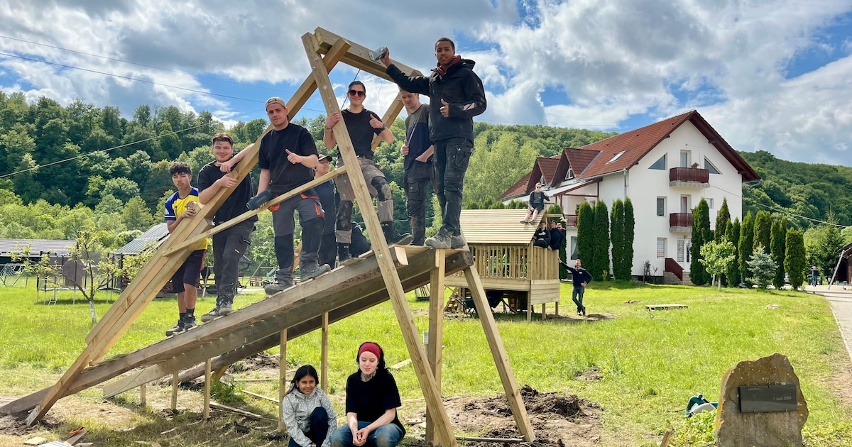 KW1C-studenten laten handen wapperen bij Roemeens kindertehuis | Den ...