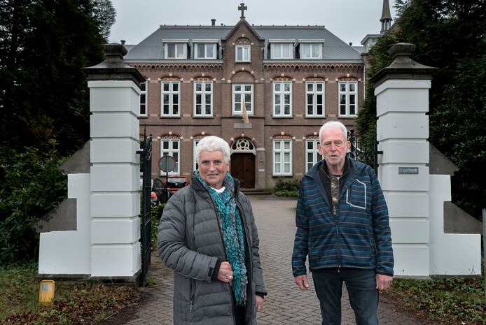 Graan in een mesthoop en een ‘vredesbaby’: Esch herdenkt oorlog met ...