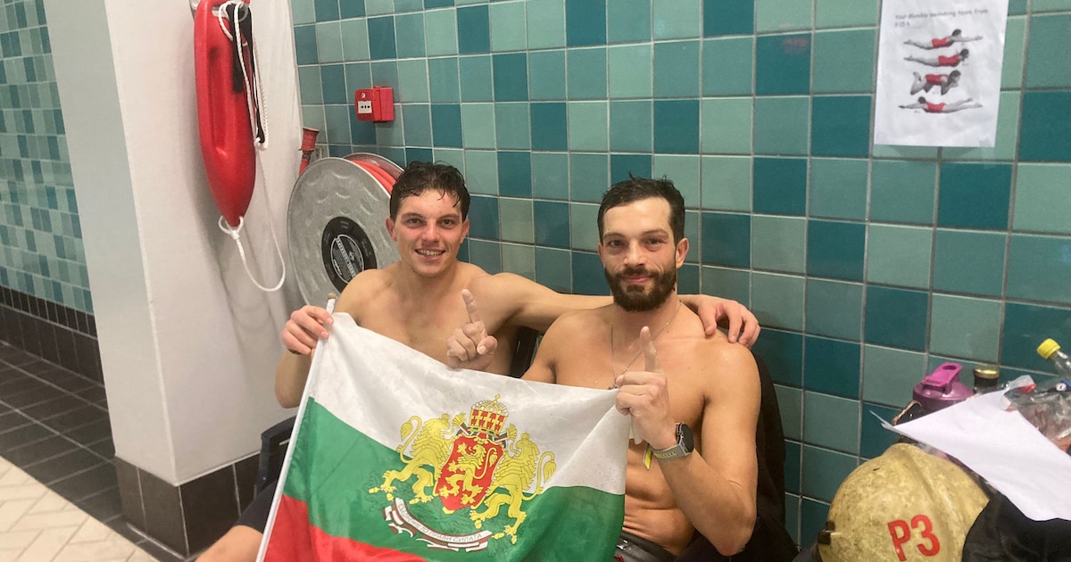 Het is gelukt! Teodor zwemt 24 uur achterelkaar voor het goede doel én plakt er nog eentje aan ...