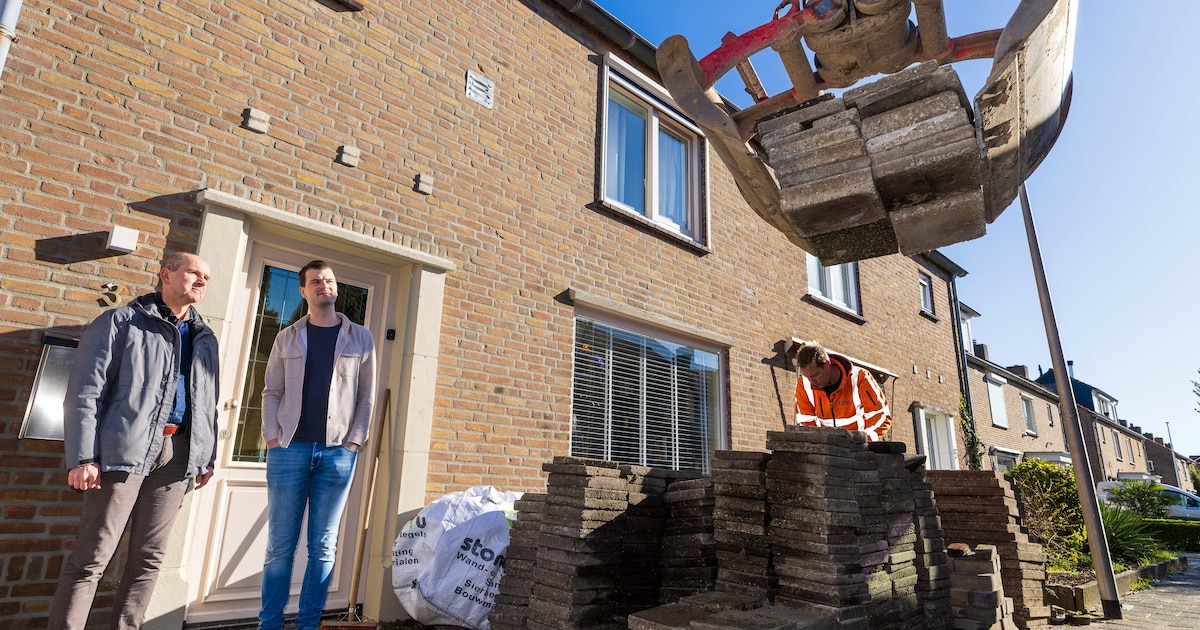 Matthew ‘wipte’ zo’n 800 tegels uit zijn tuin. Fijn als de gemeente ze ...