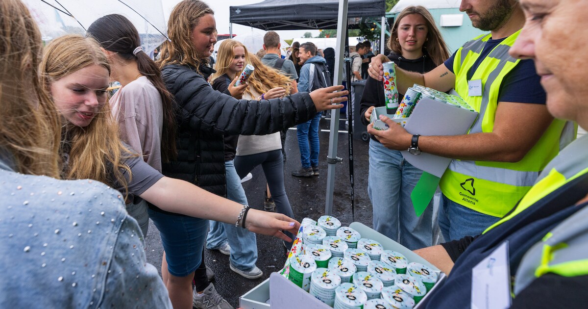 Hinder van de bussen in Andel is eindelijk voorbij | Altena | BD.nl