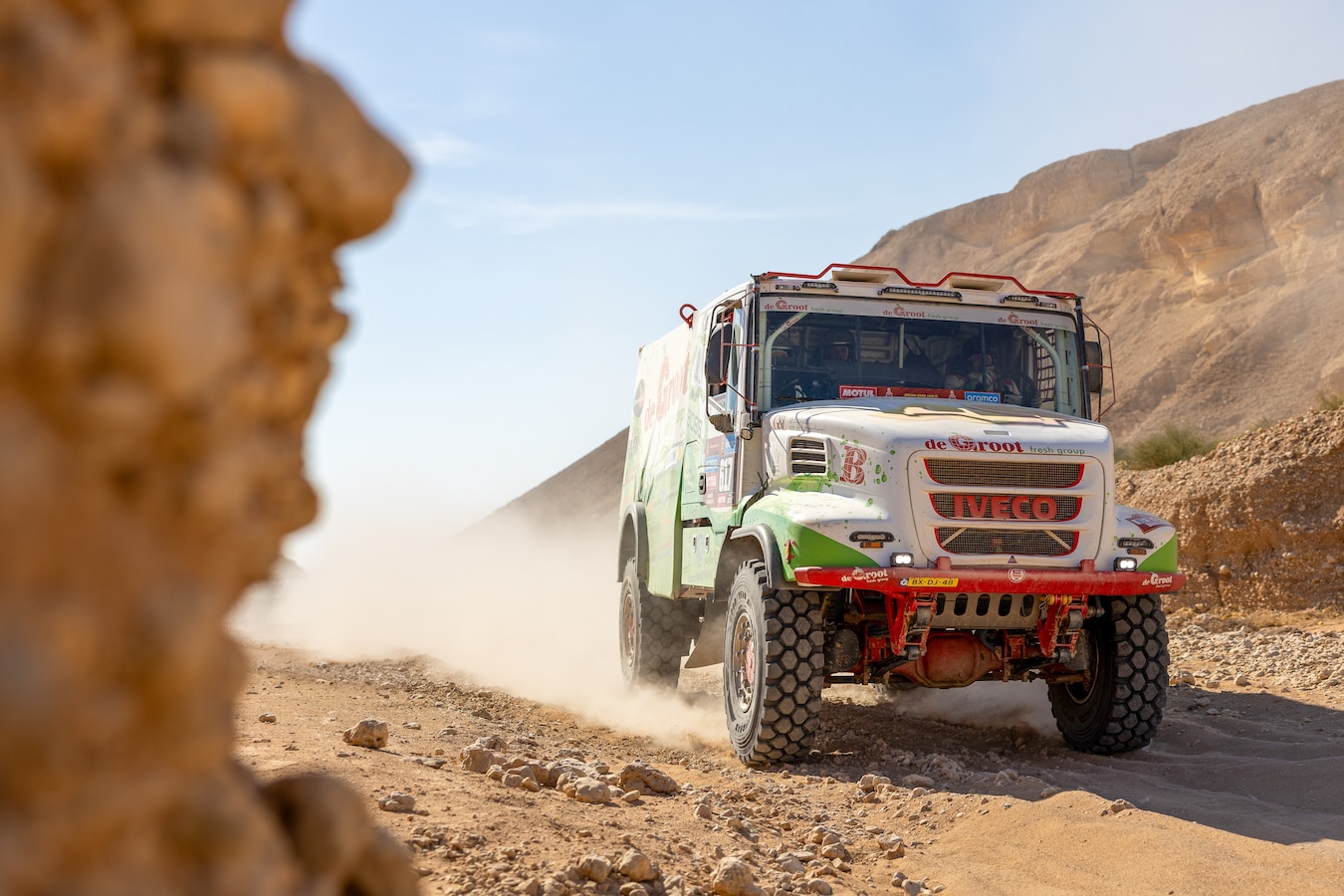 Jarige Van den Brink treedt uit schaduw van Dakar-winnaar Van Kasteren ...