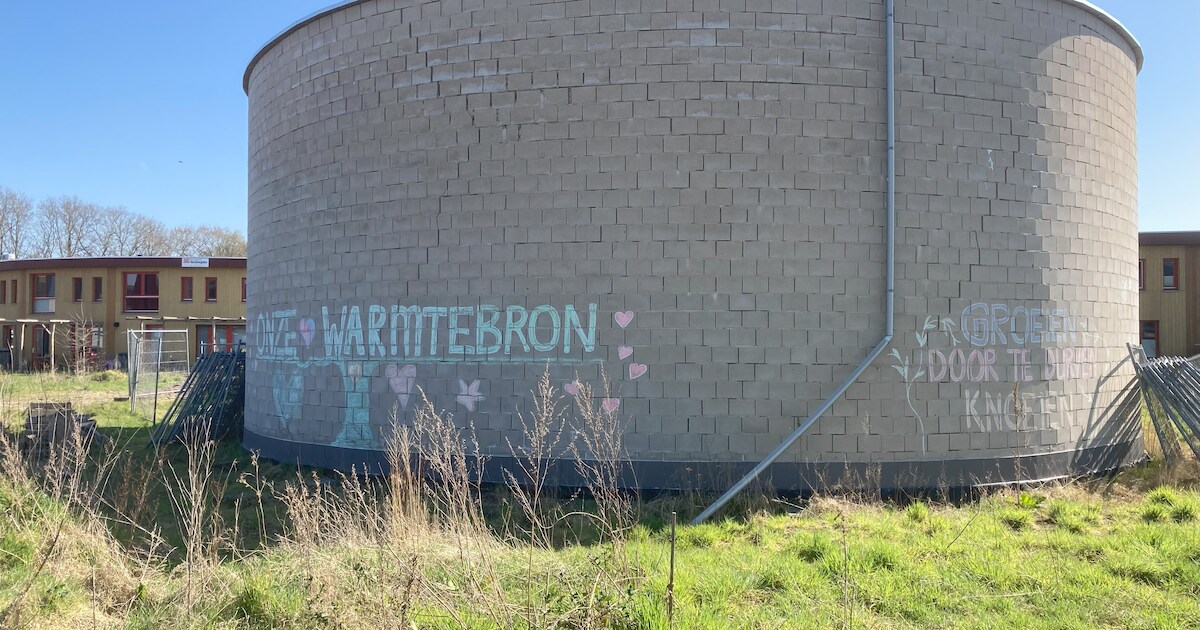 Mega-warmteaccu van innovatief Boekels Ecodorp staat al twee jaar ongebruikt, wat speelt er ...